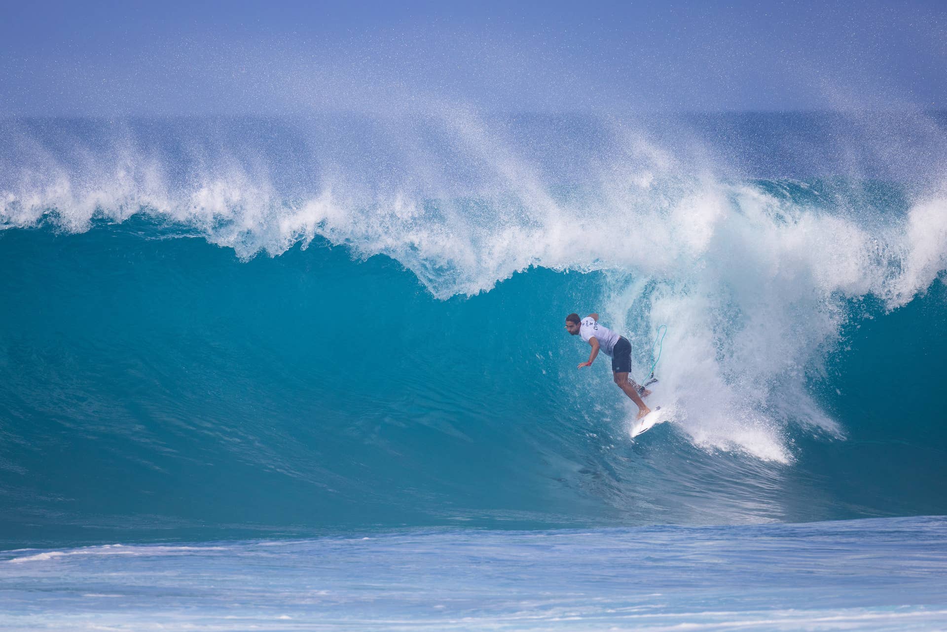 Beloved Aussie Callum Robson Gets Massive Win at Pipe Challenger ...