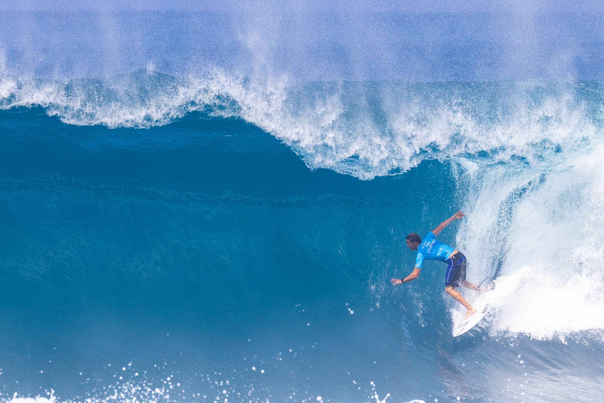 Beloved Aussie Callum Robson Gets Massive Win at Pipe Challenger ...